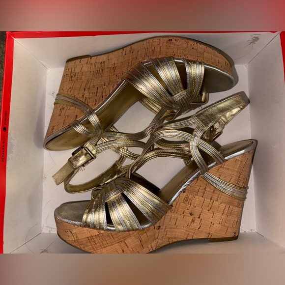 Ivanka Trump | Shoes | Ivanka Trump Gold Multi Leather Womens Wedges ...